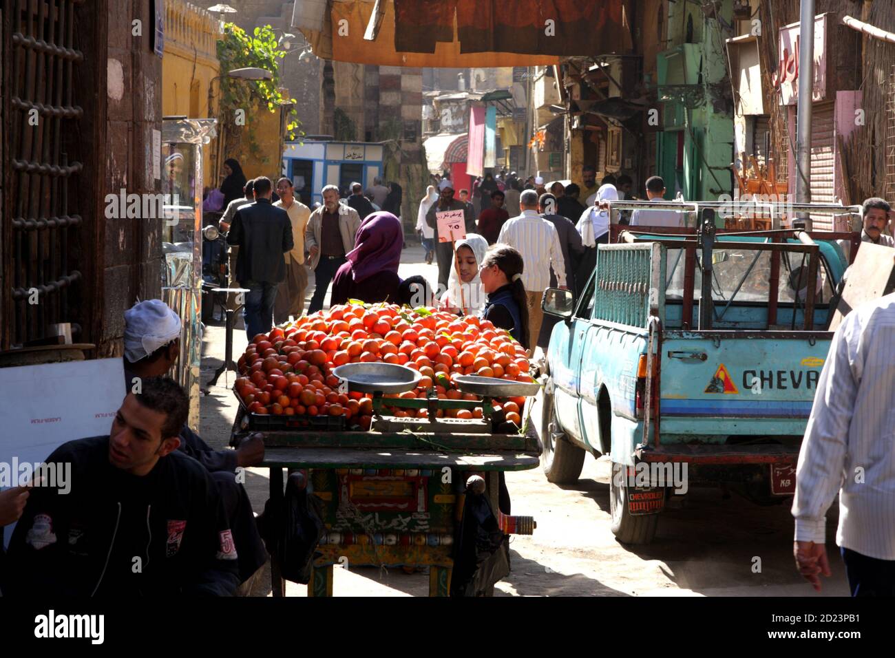Khan al Khalili market, Islamic quarter, Cairo, Egypt Stock Photo - Alamy