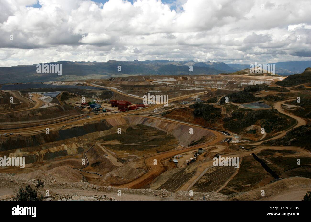 Gold Mine Yanacocha High Resolution Stock Photography and Images - Alamy