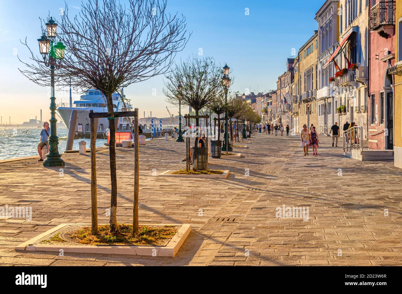 Fondamenta zattere hi-res stock photography and images - Alamy