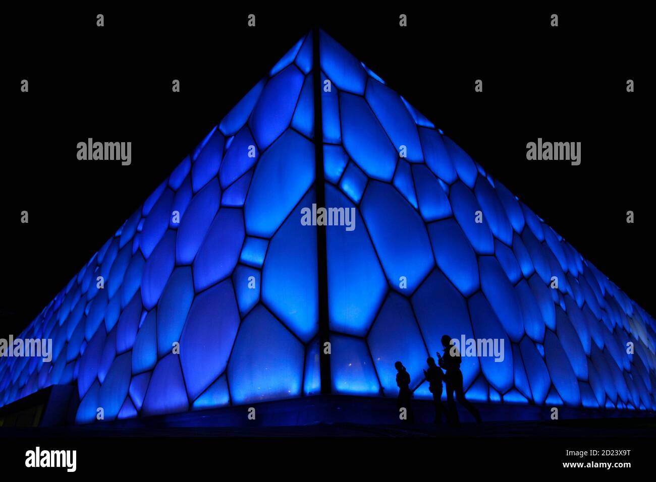 Green cuboid hi-res stock photography and images - Alamy