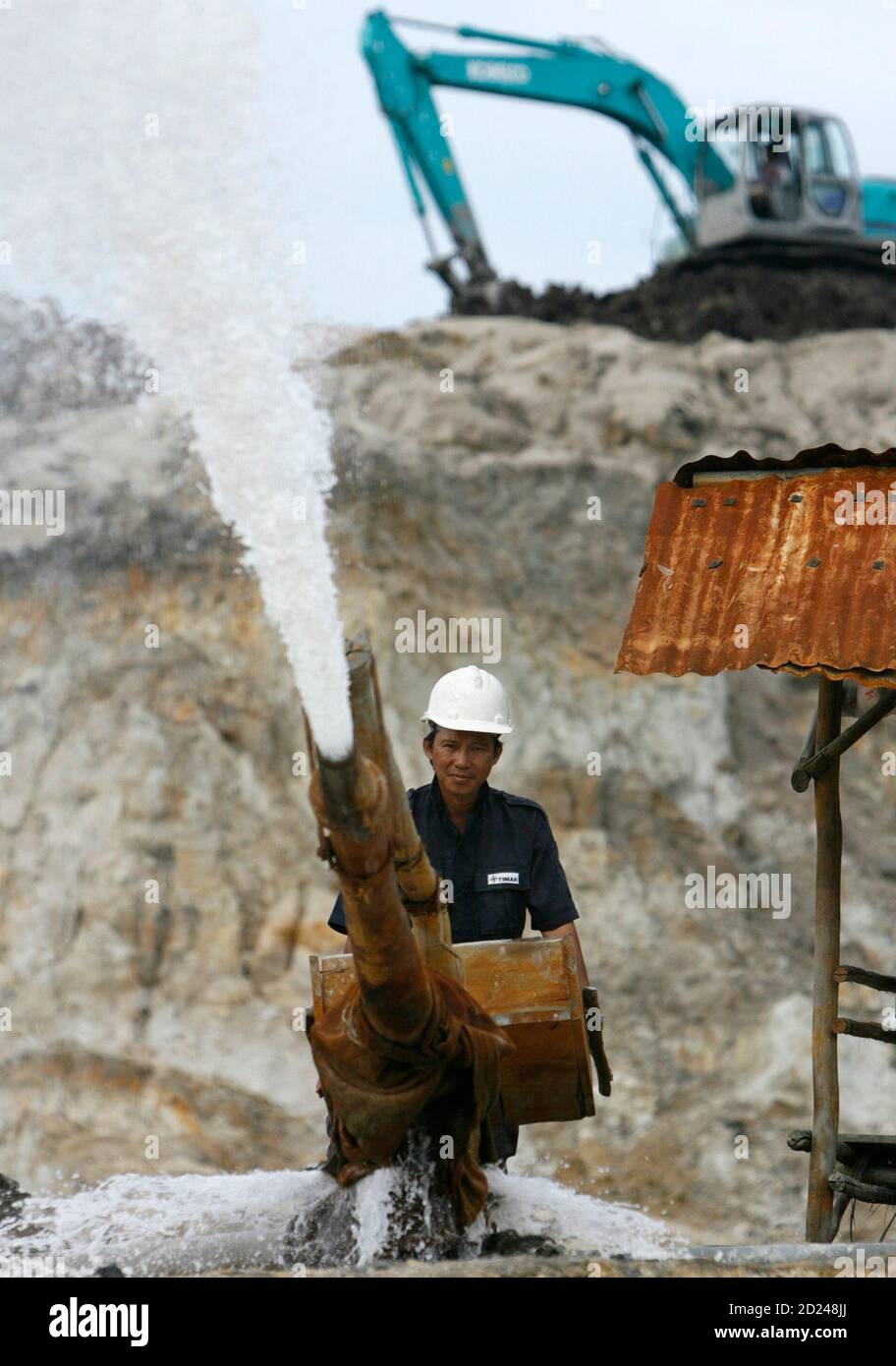 Pt timah tbk hi-res stock photography and images - Alamy