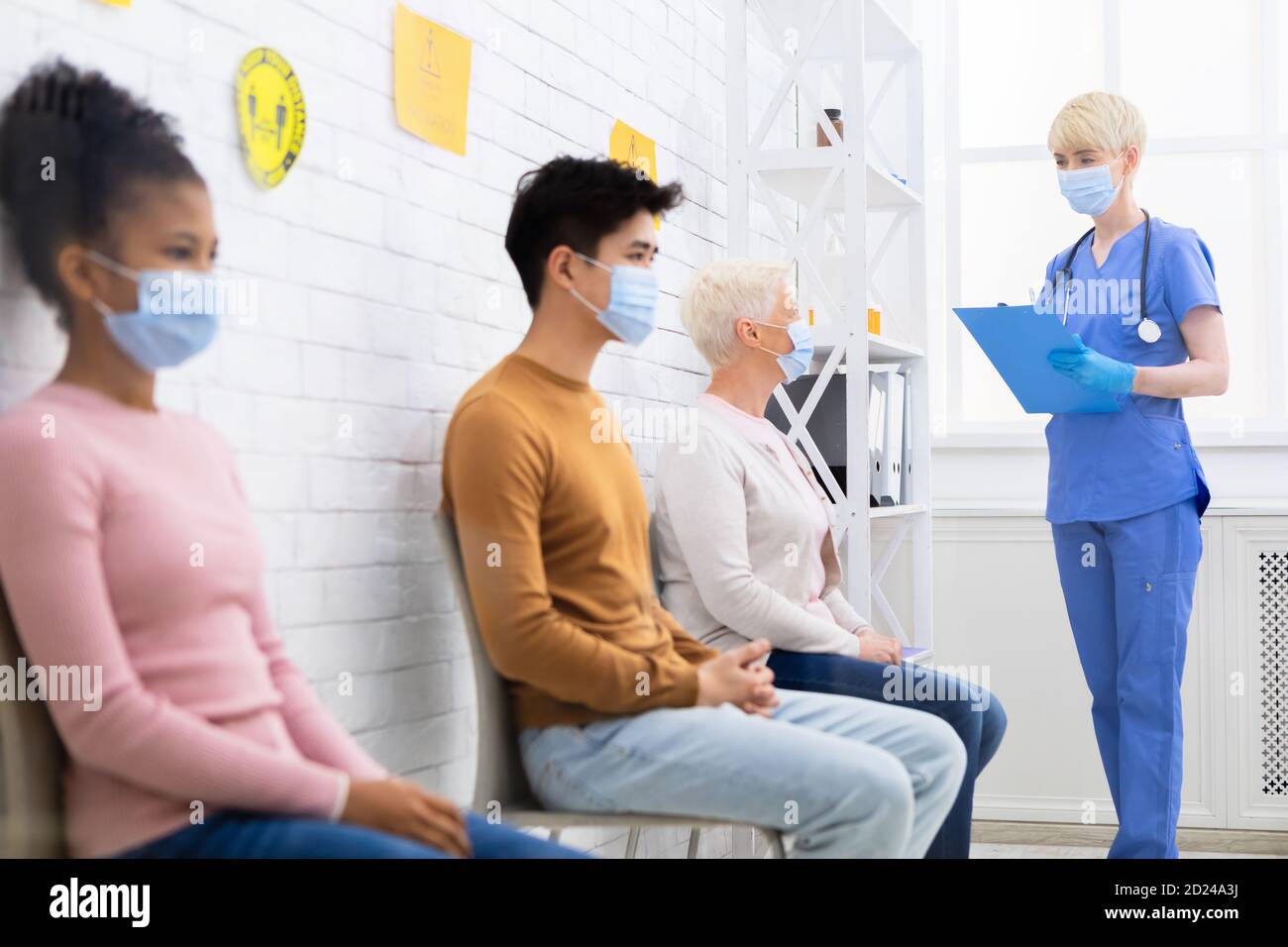 Doctor appointment waiting hi-res stock photography and images - Alamy