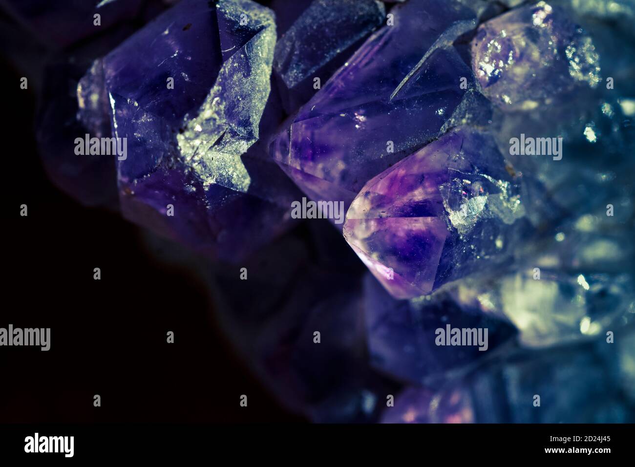 Purple crystal quartz background Stock Photo - Alamy