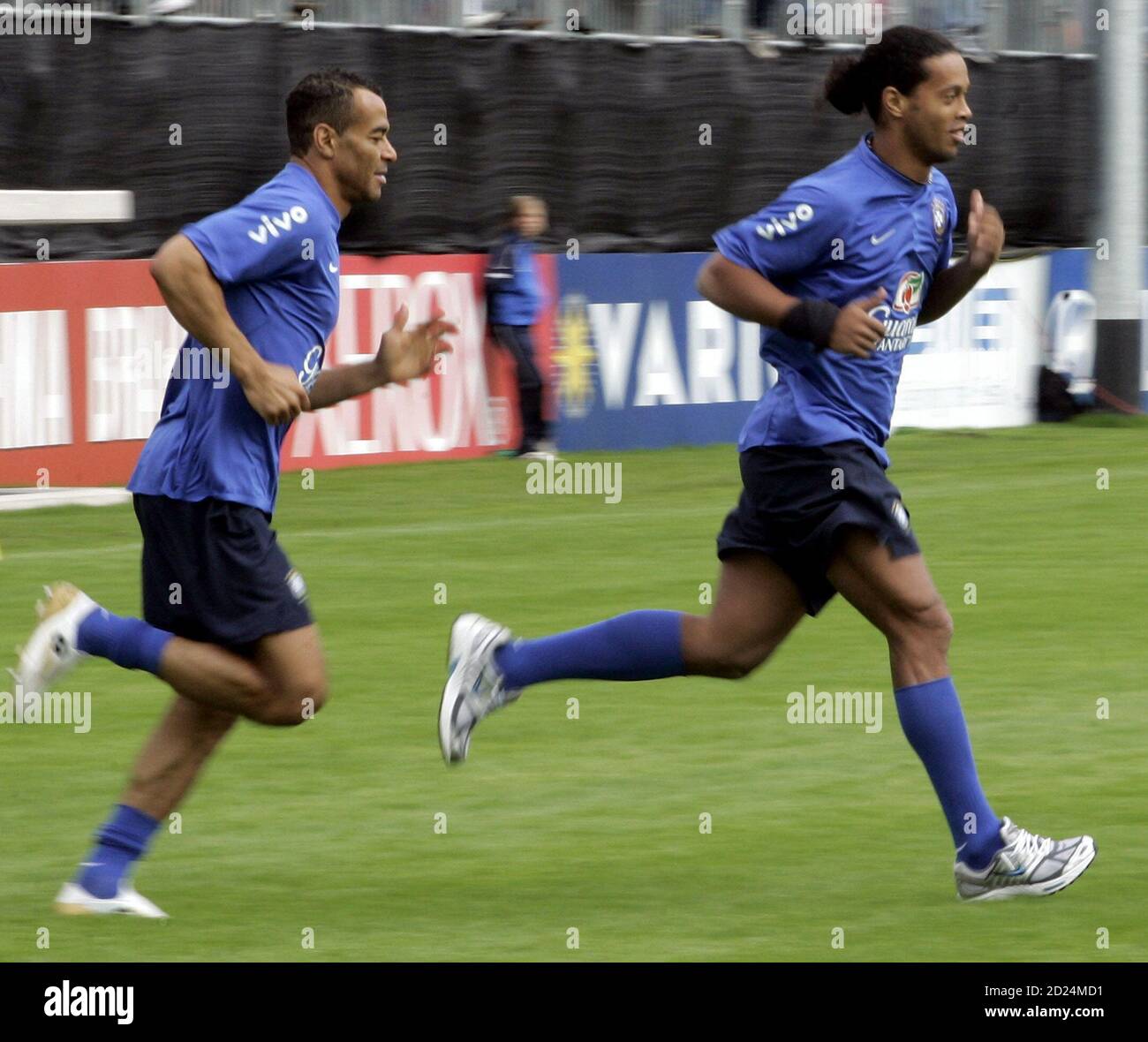 Cafu world cup hi-res stock photography and images - Alamy