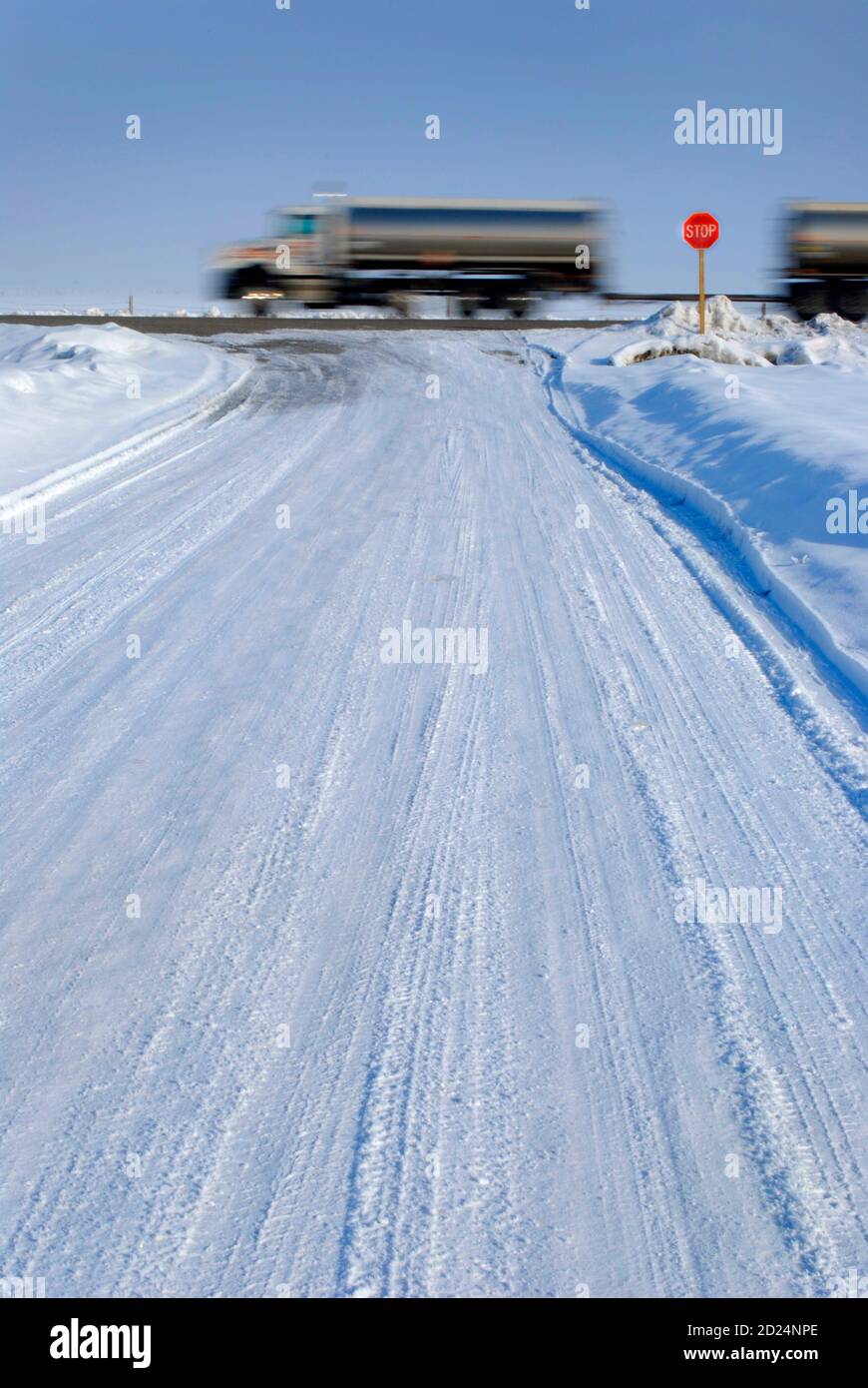 Transport traffic on crossroad winter hi-res stock photography and ...