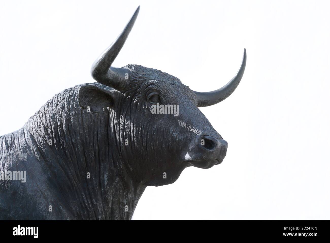 Iron bull statue hi-res stock photography and images - Alamy