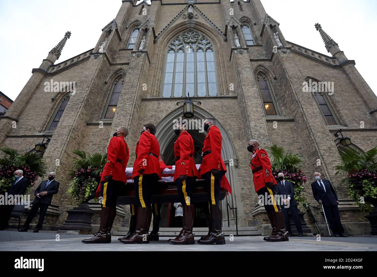 Toronto mounted police hi-res stock photography and images - Alamy Toronto mounted police hi-res stock photography and images - Alamy