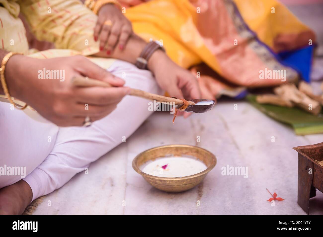 A priest performing a puja in a event in India Stock Photo - Alamy