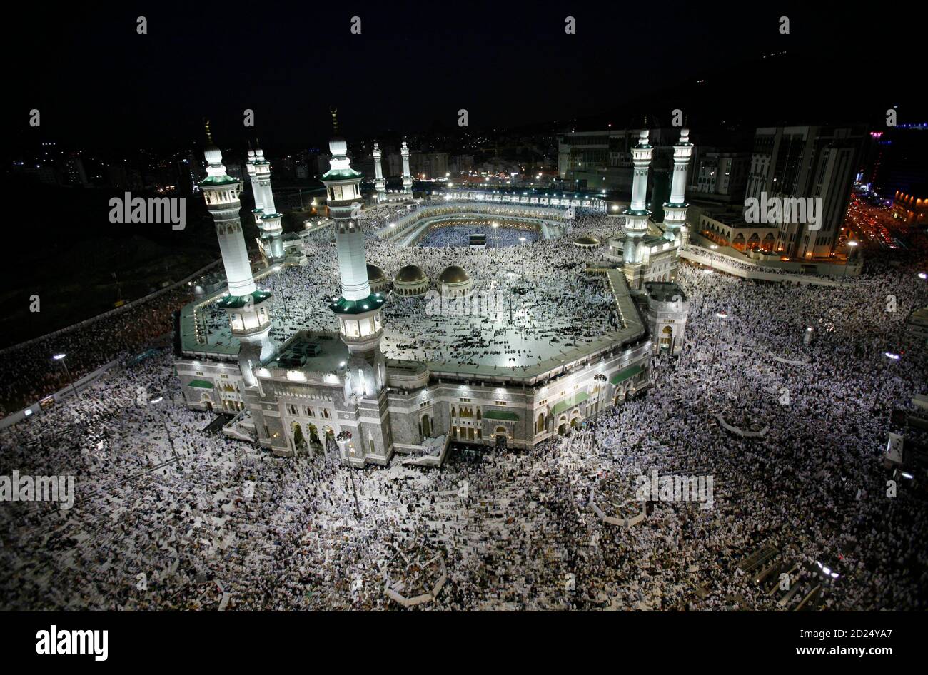 Muslims kaaba hajj circle hi-res stock photography and images - Alamy