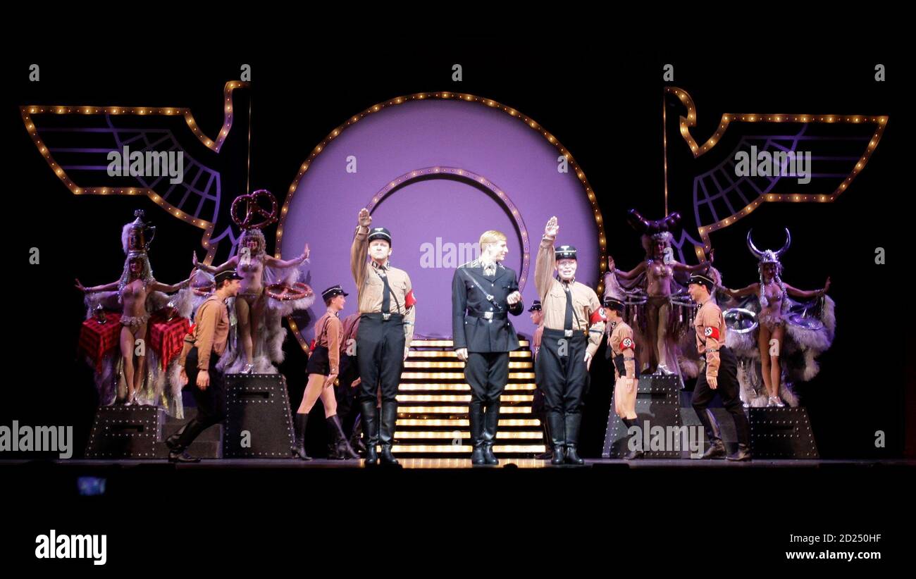 German comedy award hi-res stock photography and images - Alamy