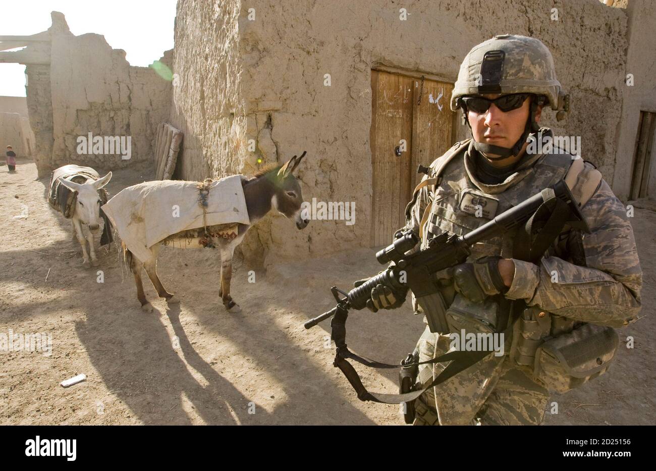 Weapons cache hi-res stock photography and images - Alamy