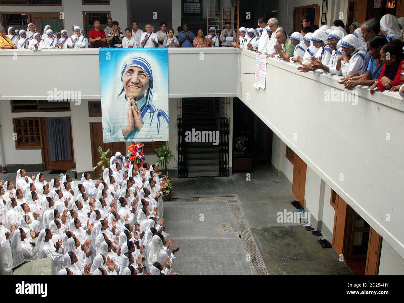 Mother teresa of calcutta 2003 hi-res stock photography and images - Alamy