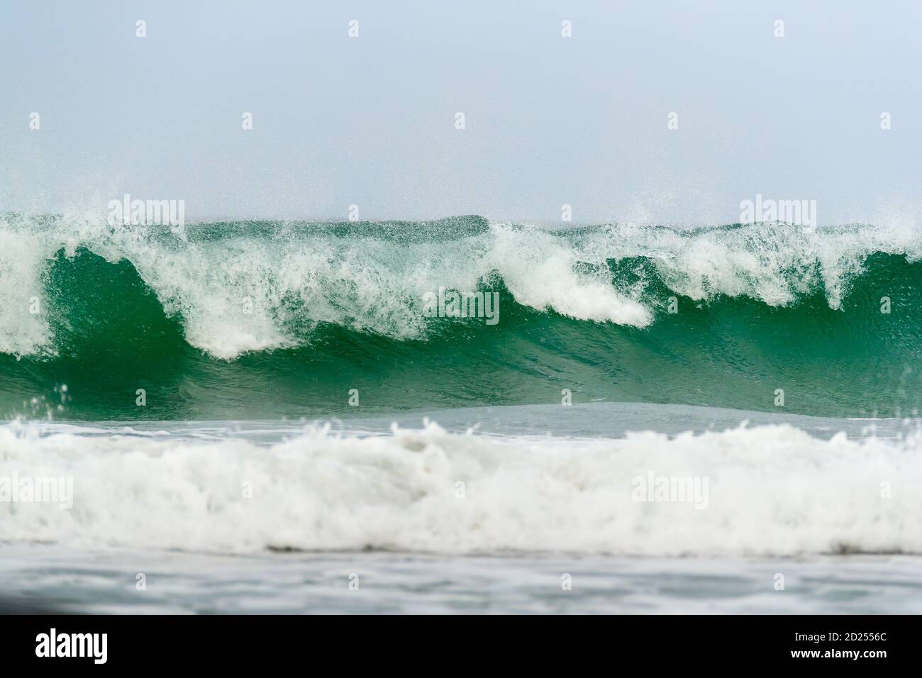 ULSTEINVIK, NORWAY - 2017 APRIL 20. Big green sea waves splashing Stock ...
