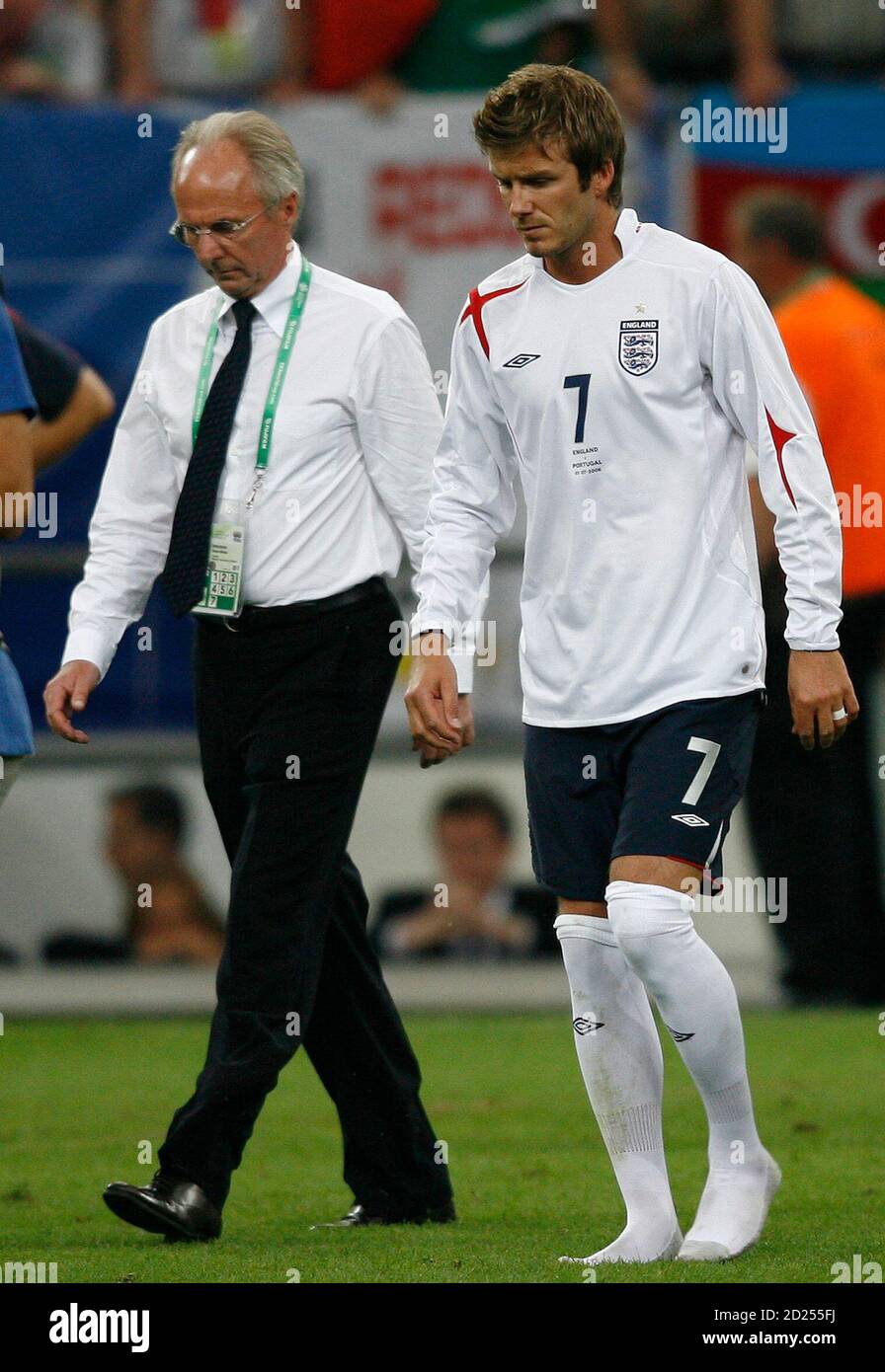 Englands manager sven goran eriksson and david beckham hi-res stock ...