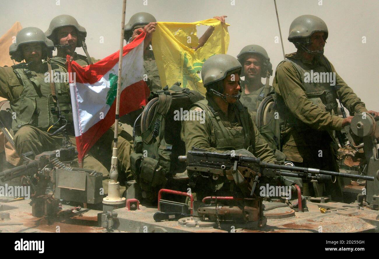 Israeli armoured personnel carrier apc hi-res stock photography and ...