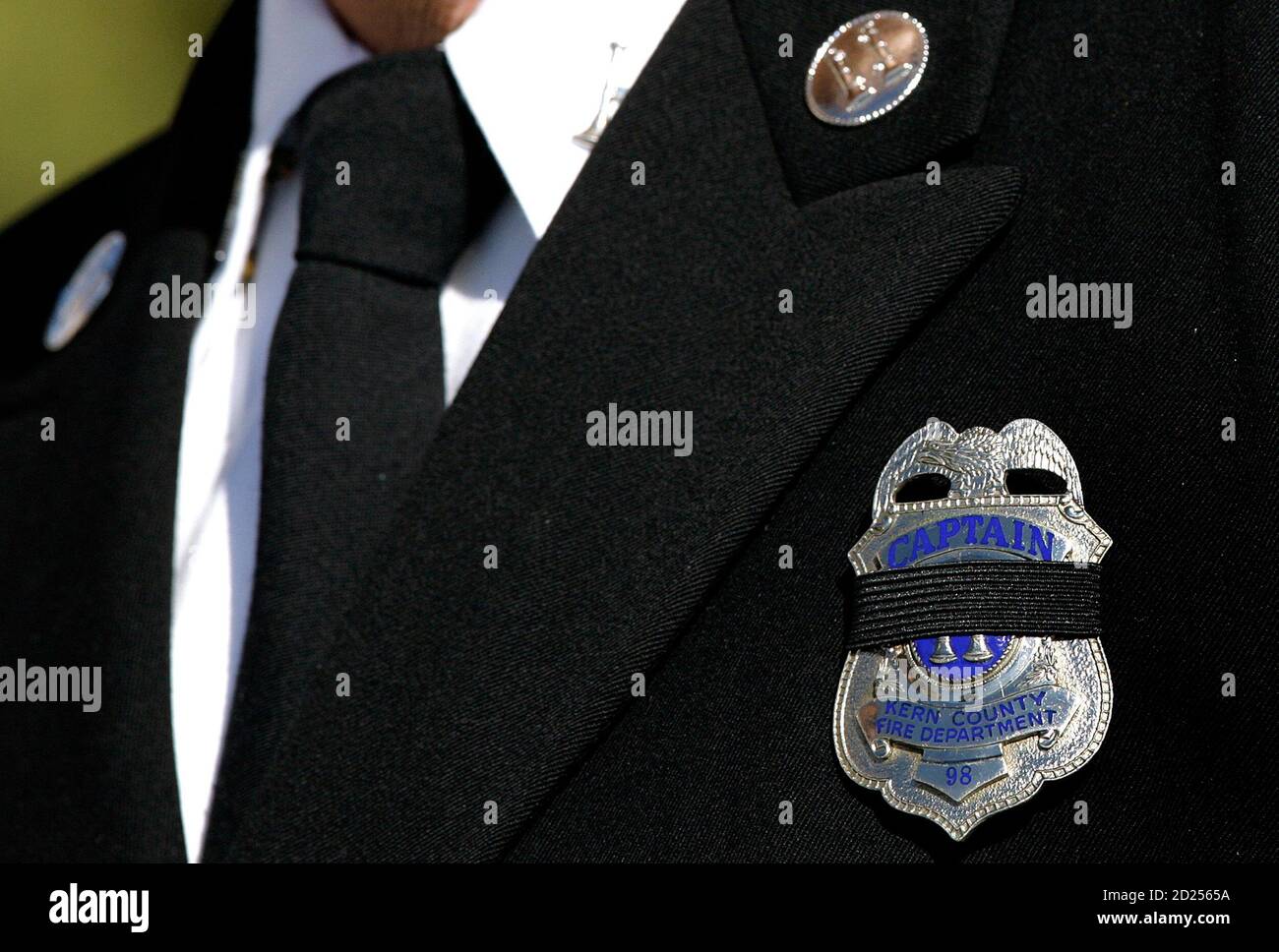 Firefighter funeral 2006 hi-res stock photography and images - Alamy