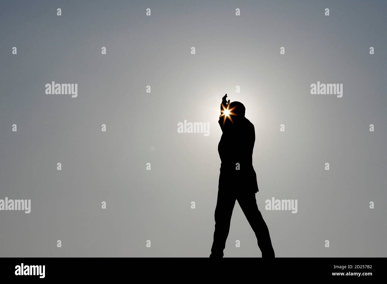 Statue of lord carson hi-res stock photography and images - Alamy