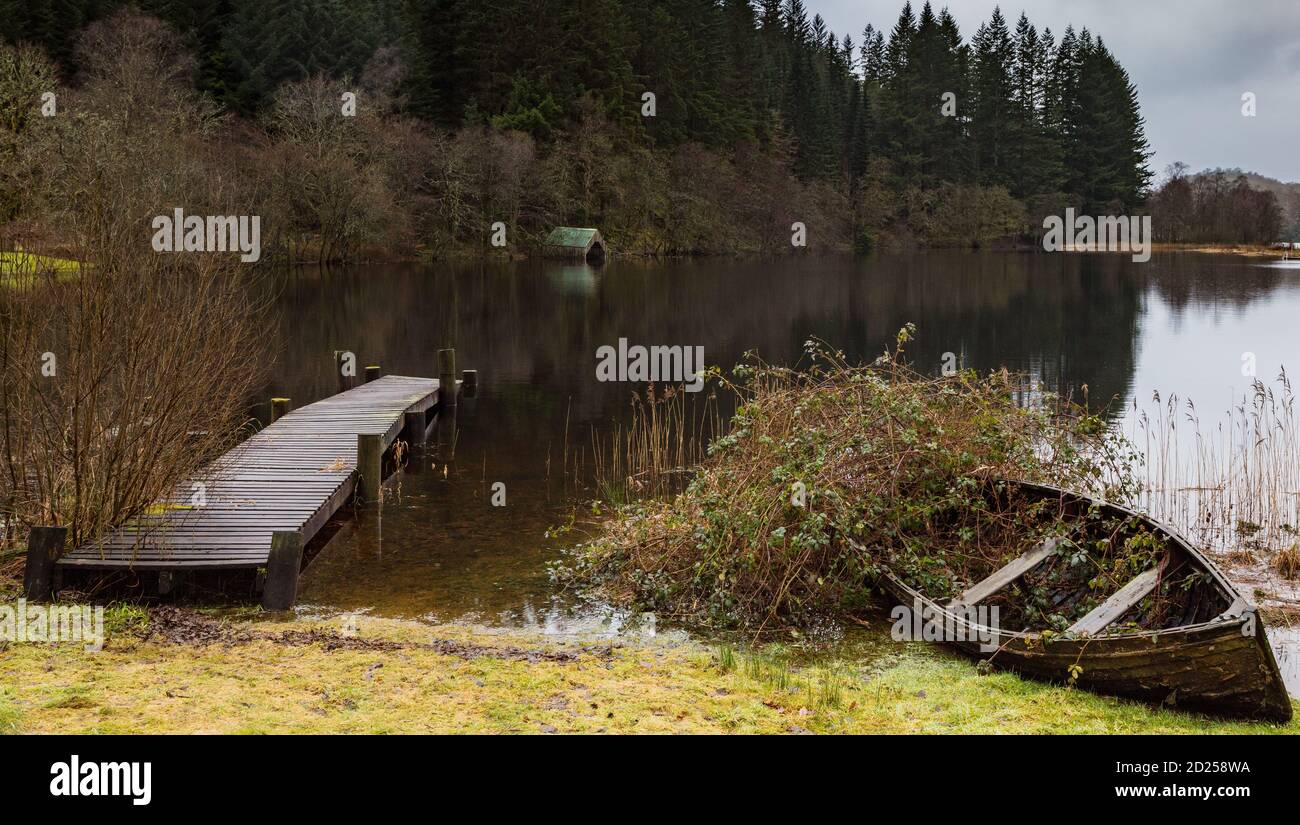 Loch and streams hi-res stock photography and images - Alamy