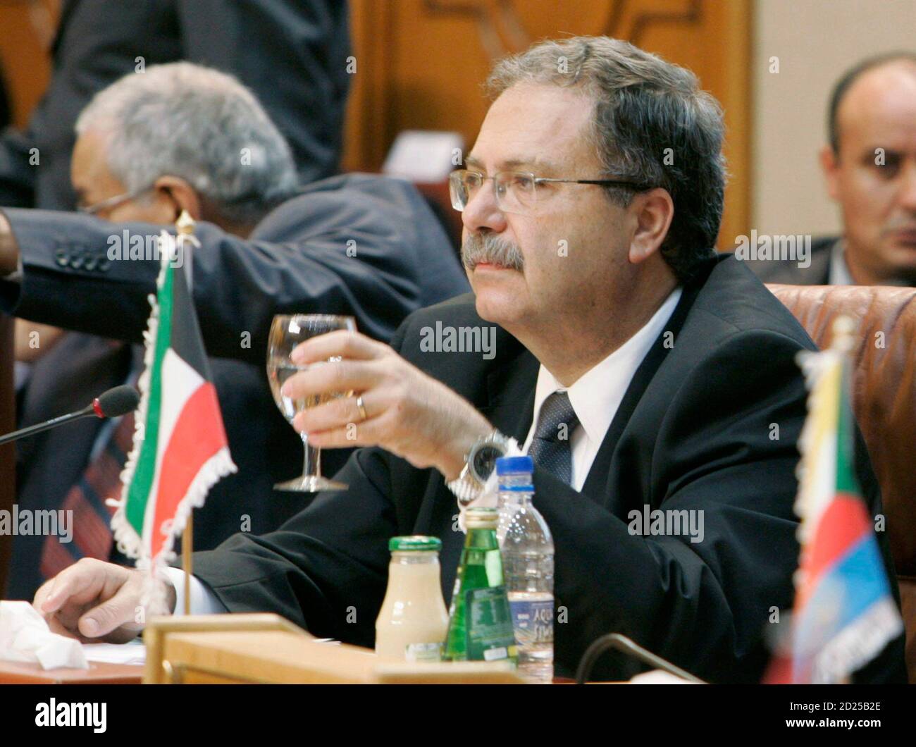 11 metri hi-res stock photography and images - Alamy