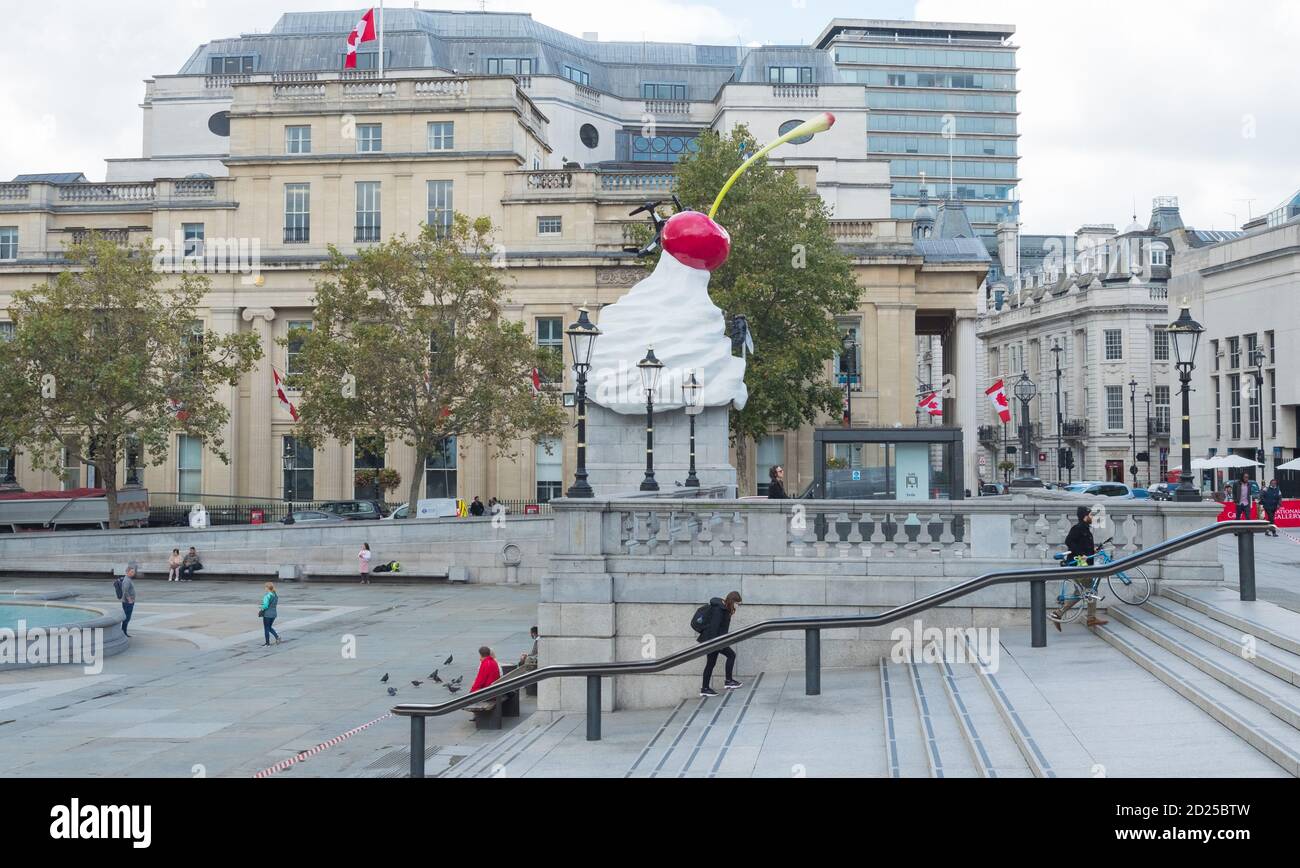 Trafalgar square empty plinth hi-res stock photography and images - Alamy