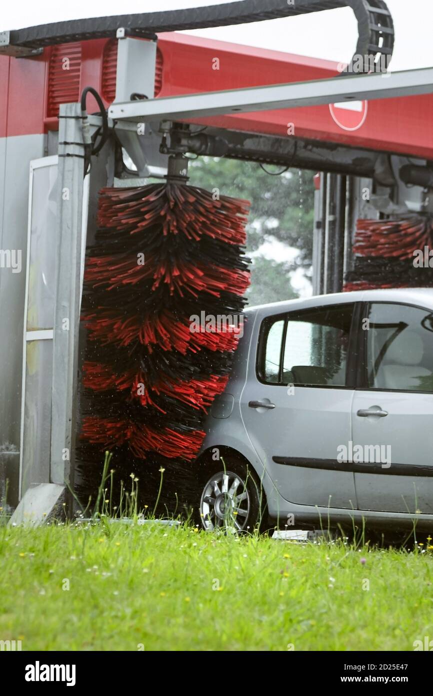 Brush car wash hi-res stock photography and images - Alamy