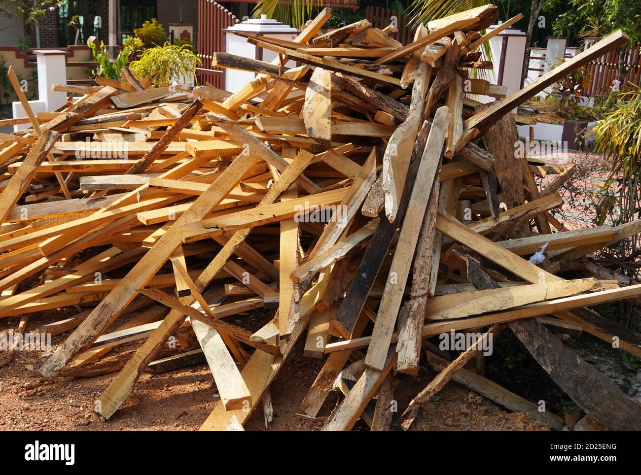 Wood pieces close up hi-res stock photography and images - Alamy