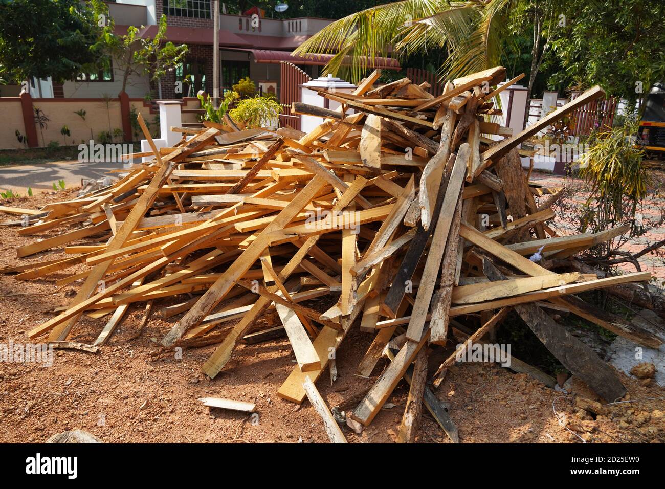 Lumber woodpile hi-res stock photography and images - Alamy