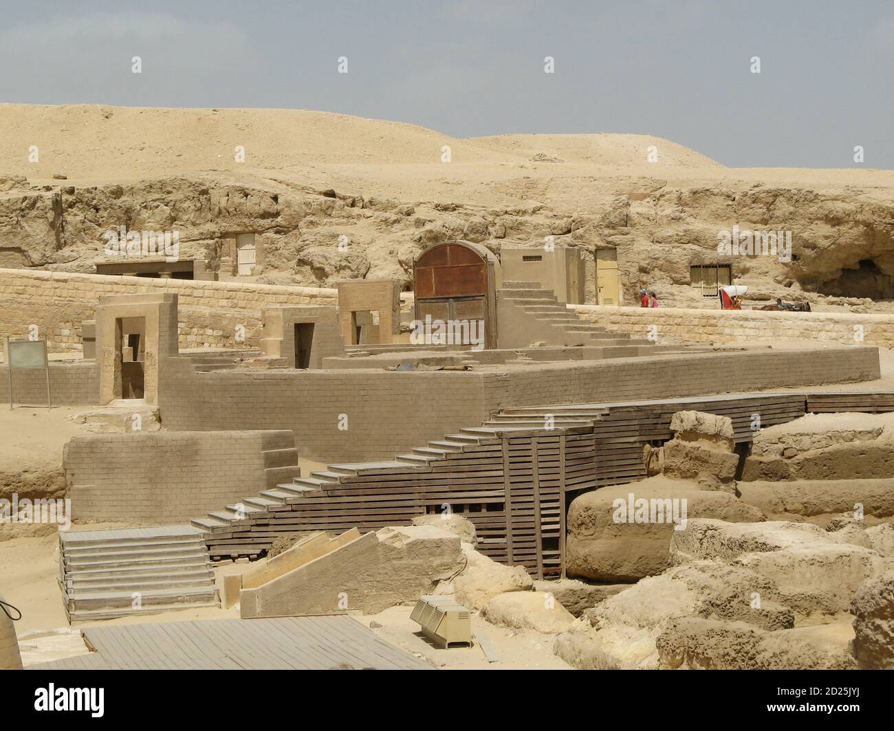 Archeological dig site on the Giza Plateau Stock Photo - Alamy