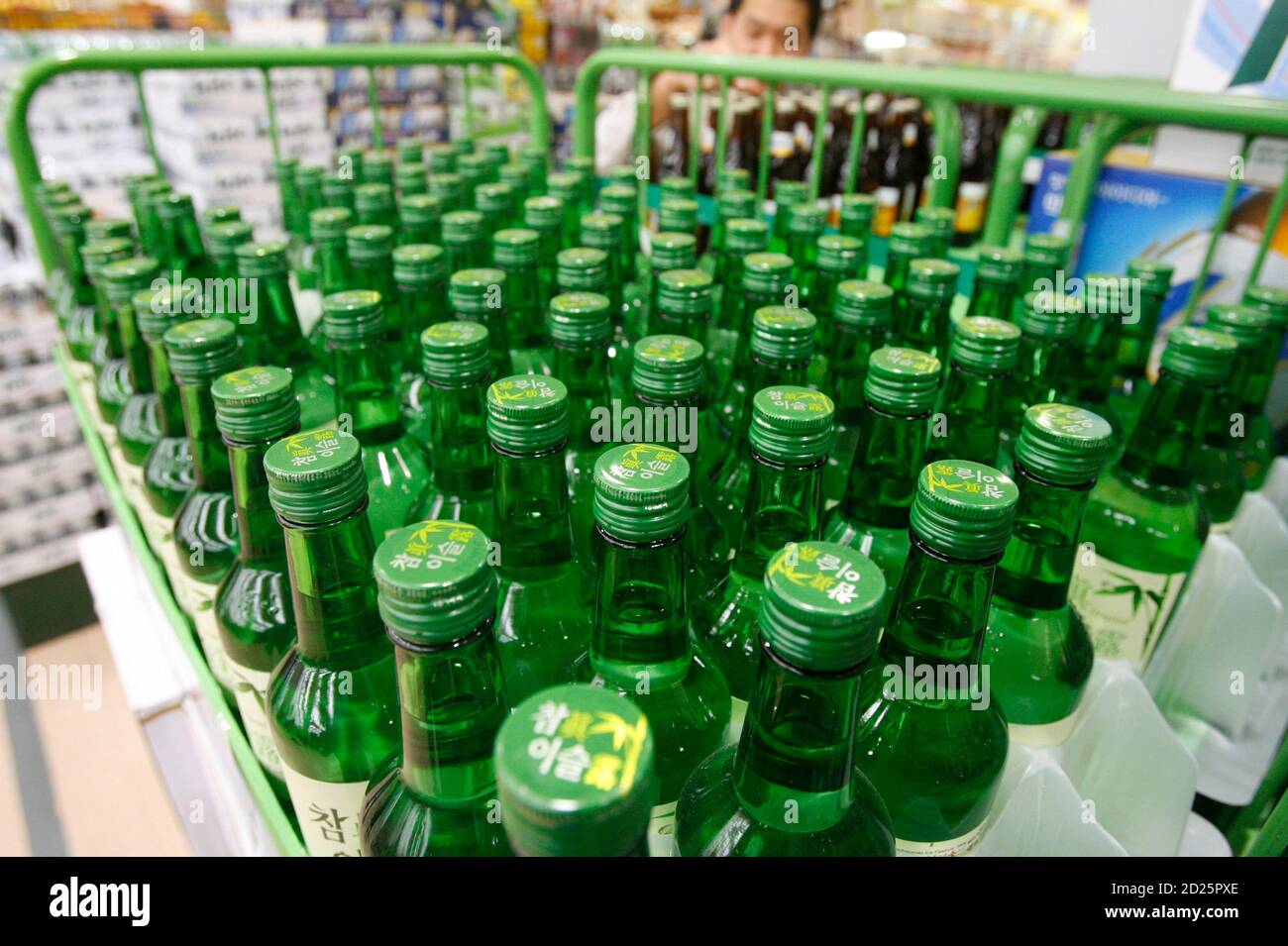 Korean liquor hi-res stock photography and images - Alamy