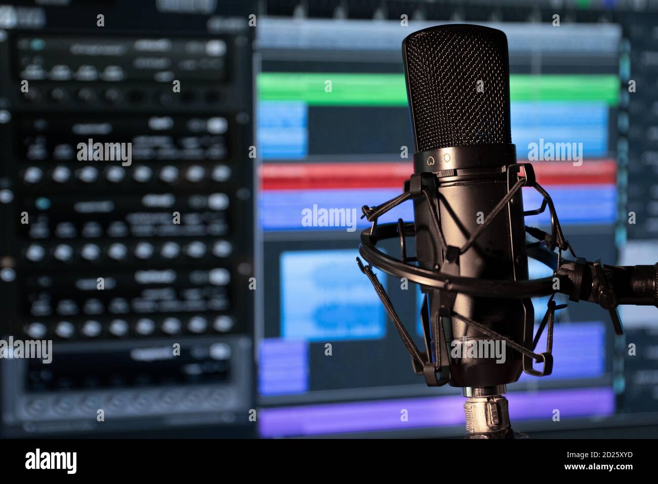 Editing program hi-res stock photography and images - Alamy