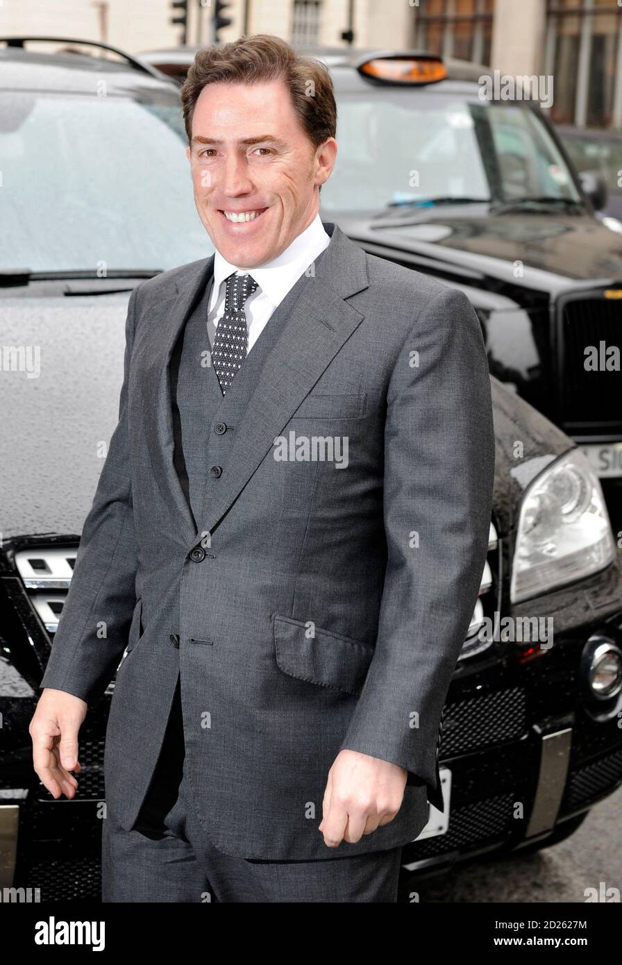 David walliams and lara stone wedding hi-res stock photography and ...