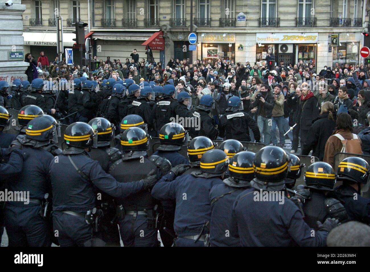 1968 paris demonstrations hi-res stock photography and images - Alamy