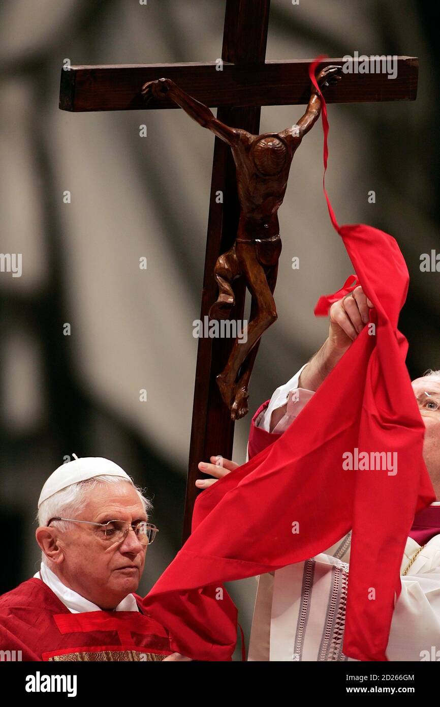 Piero Marini High Resolution Stock Photography and Images - Alamy