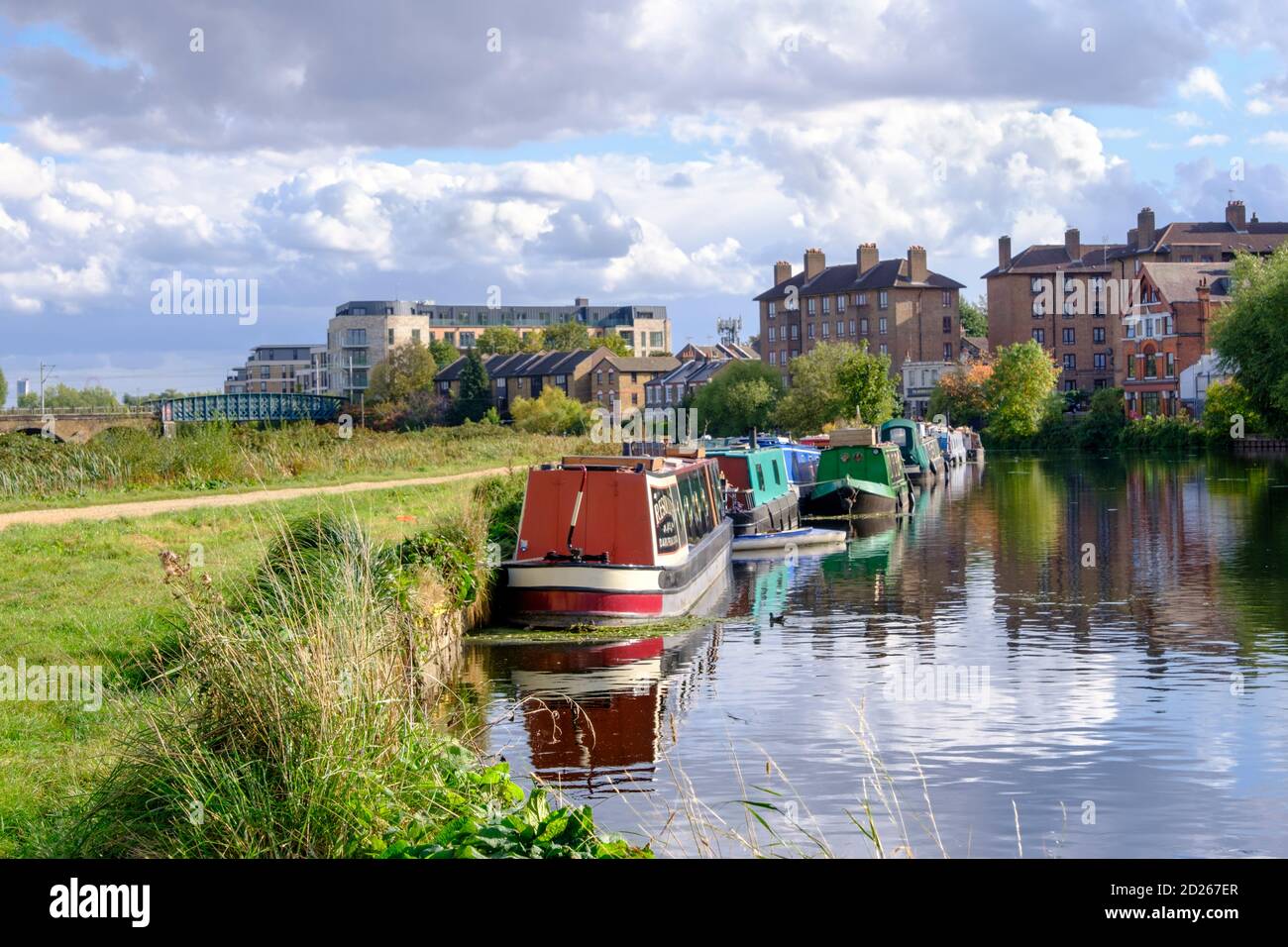 River lea valley hi-res stock photography and images - Alamy