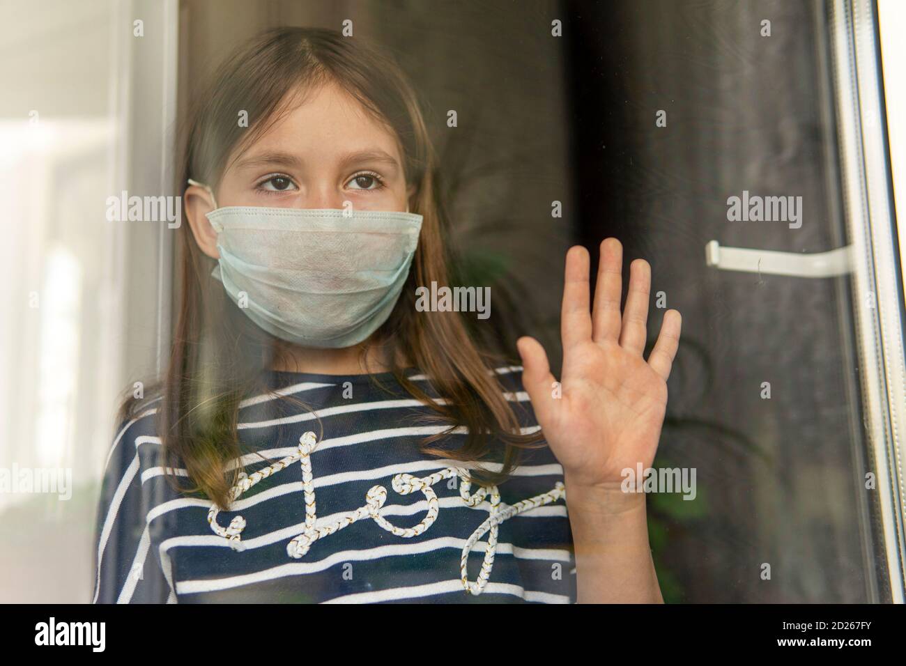 Sad sick child hi-res stock photography and images - Alamy
