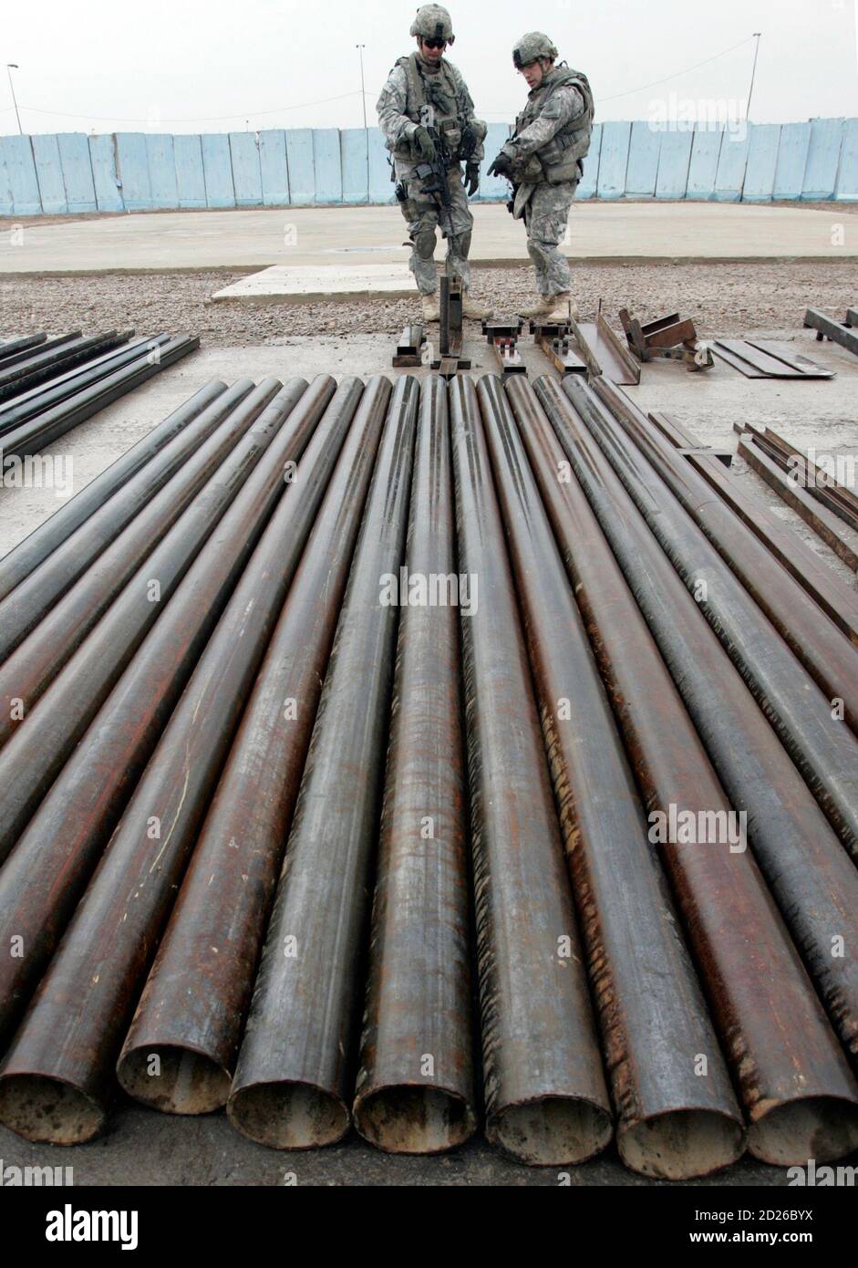 Inspect a cache hi-res stock photography and images - Alamy