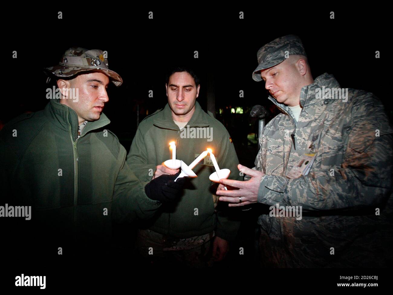 Spanish nato soldiers afghanistan hi-res stock photography and images ...