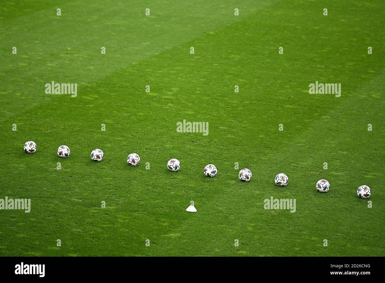 Row soccer balls pitch hi-res stock photography and images - Alamy