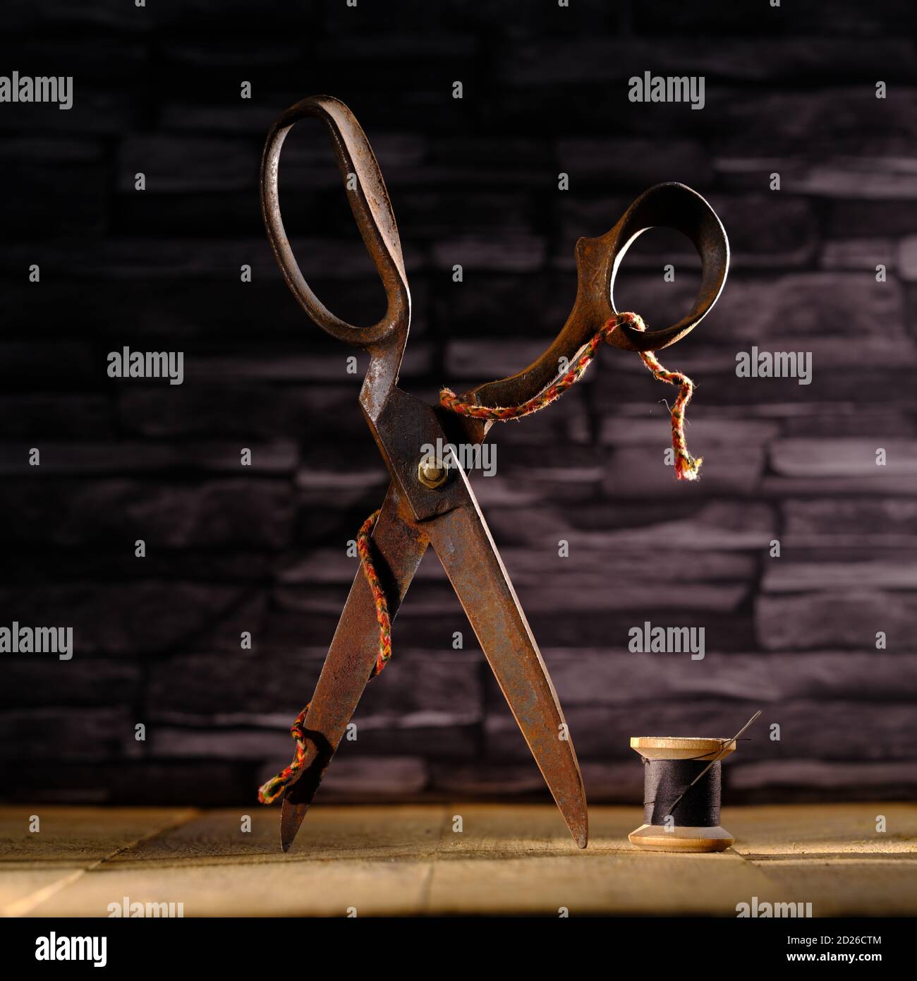 Scissor hinge hi-res stock photography and images - Alamy