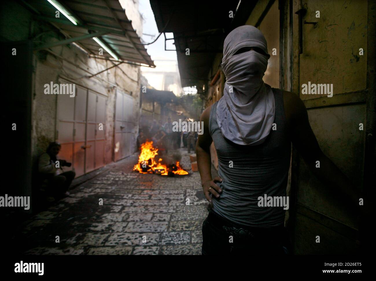 Stone thrower palestinians hi-res stock photography and images - Alamy