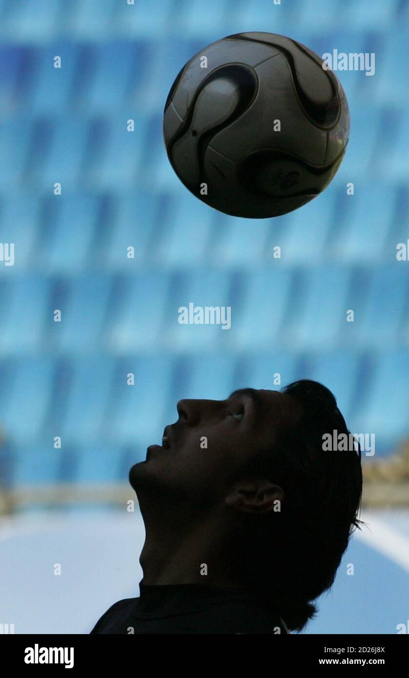 Saudi Arabia Goalkeeper High Resolution Stock Photography and Images ...