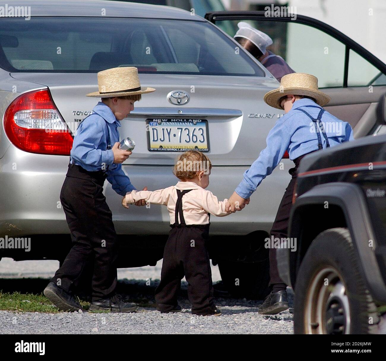 Boys school top hats hi-res stock photography and images - Alamy