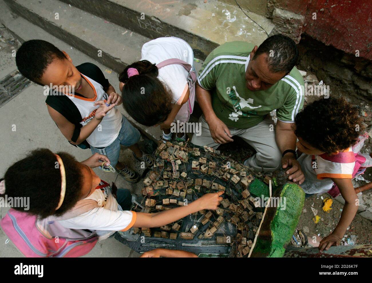 Favelas rio gangs hi-res stock photography and images - Alamy