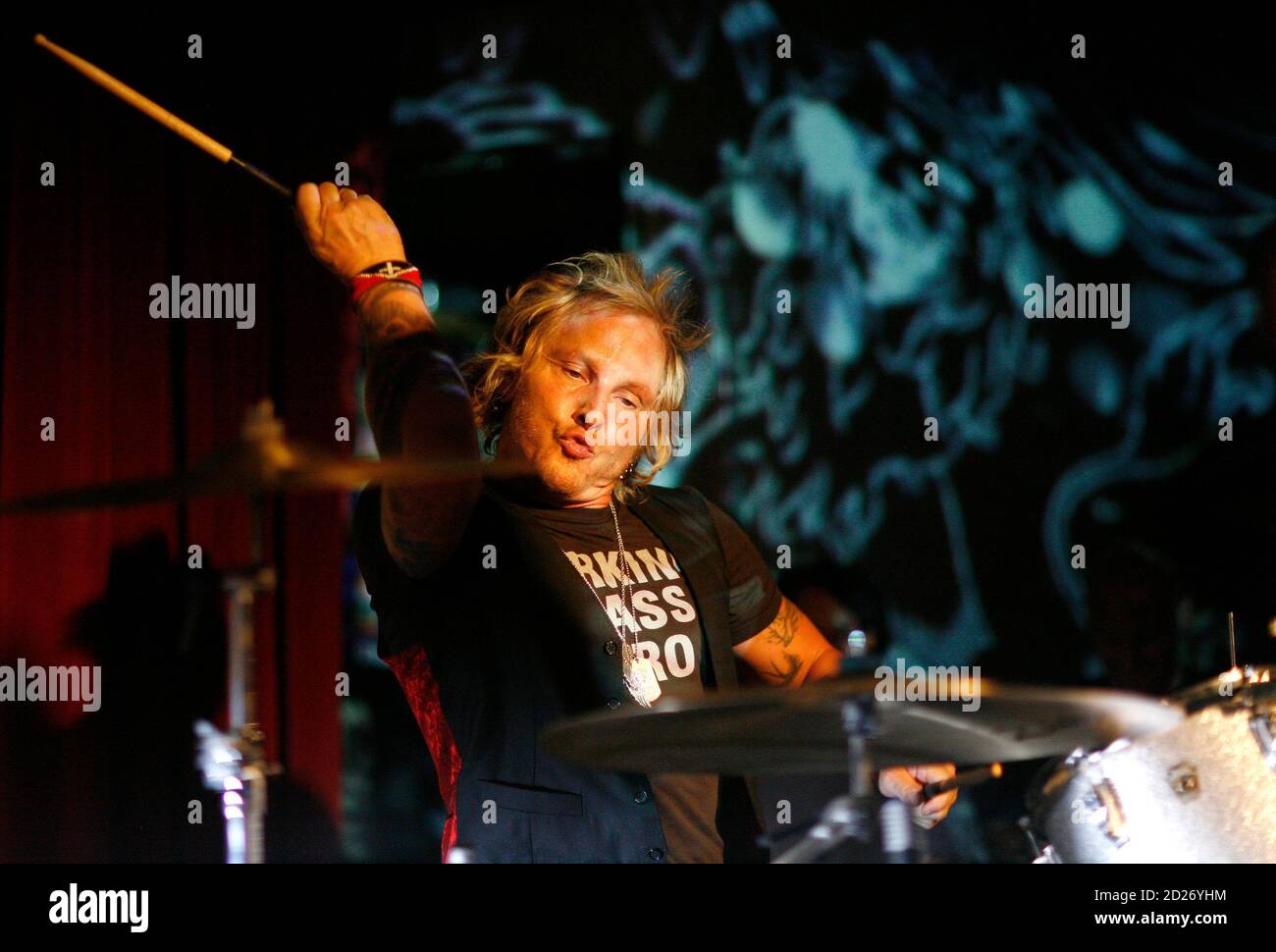Matt sorum guns n roses hi-res stock photography and images - Alamy