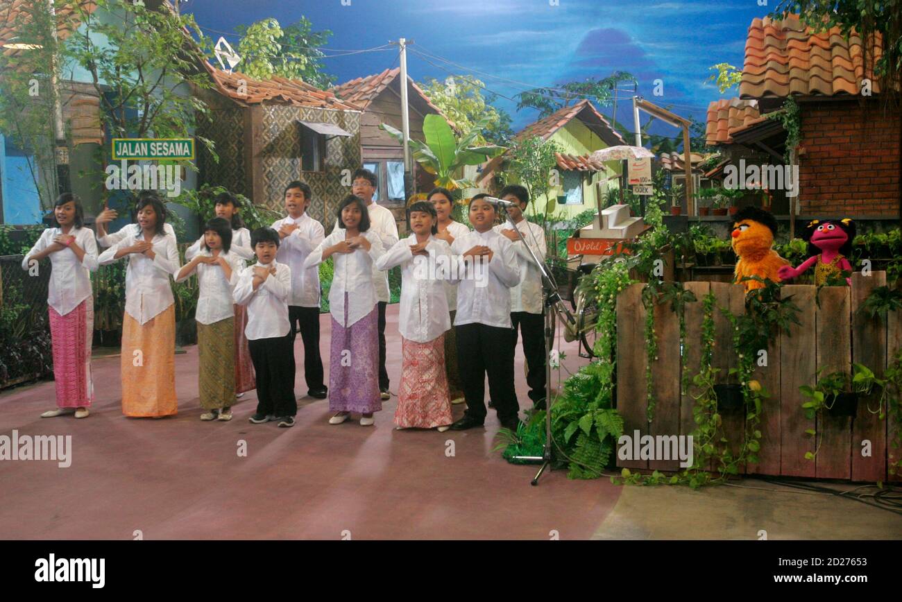 The muppets tv show hi-res stock photography and images - Alamy