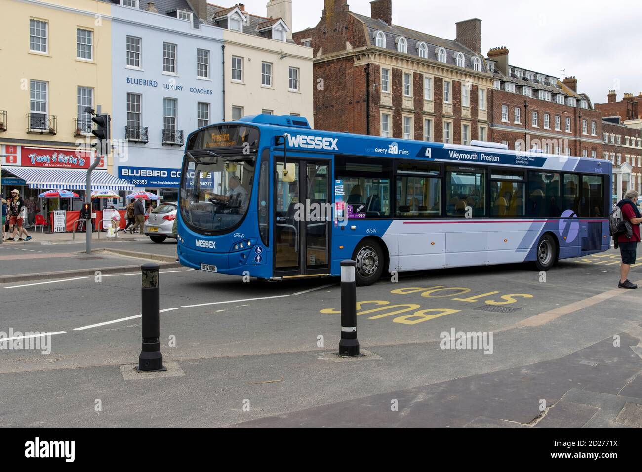 A 2012 Volvo B Series B7RLE, Reg No:BF12 KWK, Single Decker bus driving ...