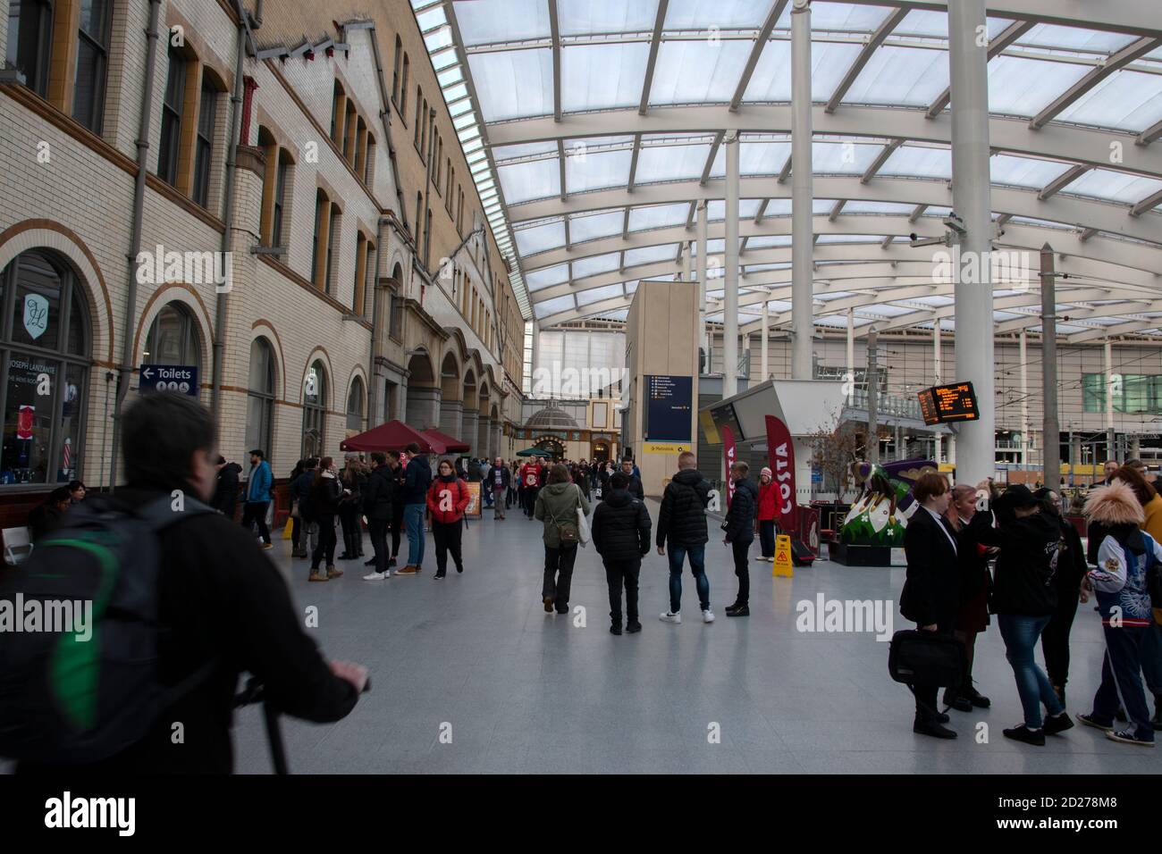 Many People Inside Victoria Station Manchester England 7-12-2019 Stock ...