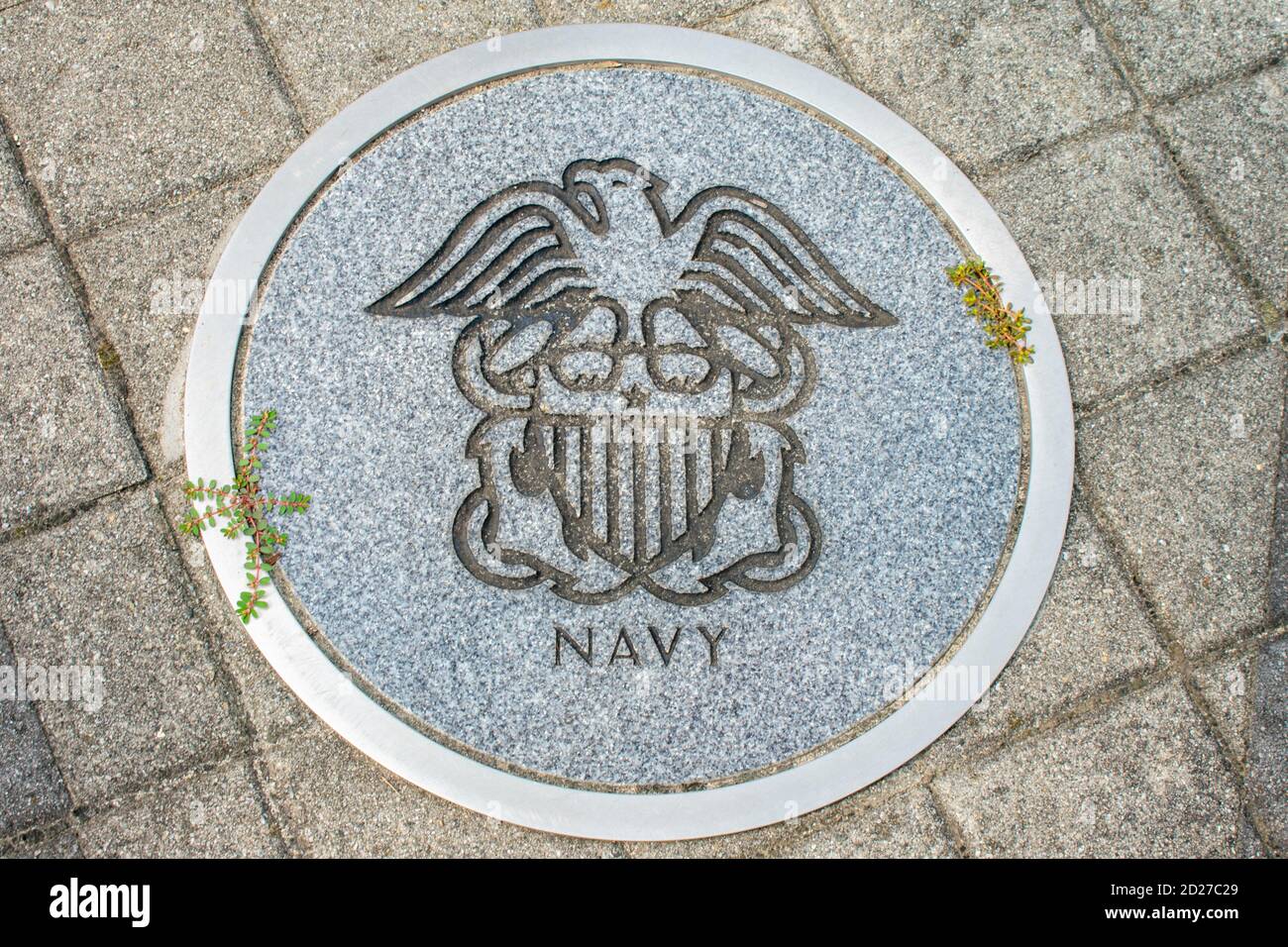 Us navy uniform hi-res stock photography and images - Alamy