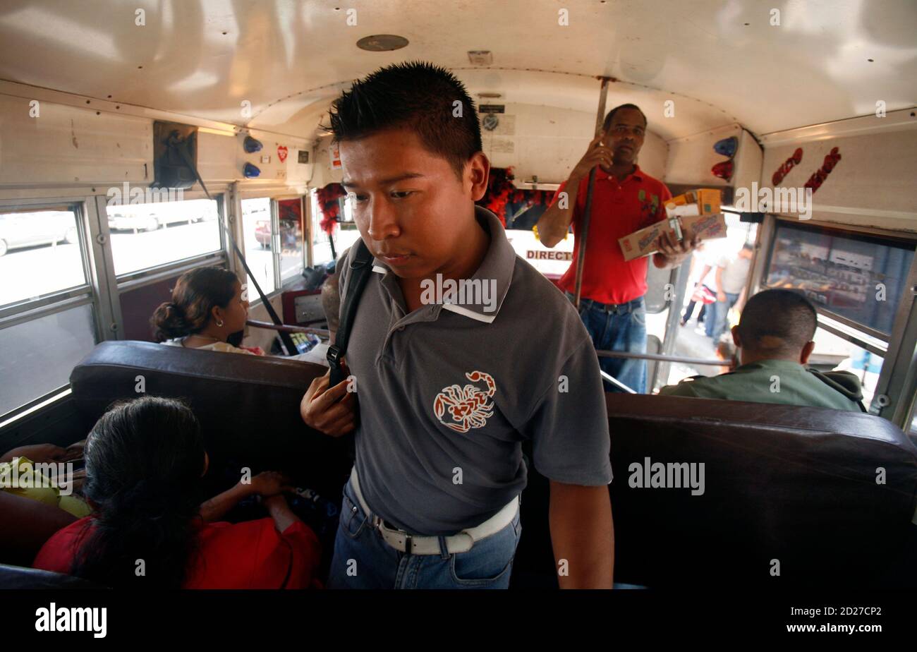 Panama diablos rojos hi-res stock photography and images - Alamy