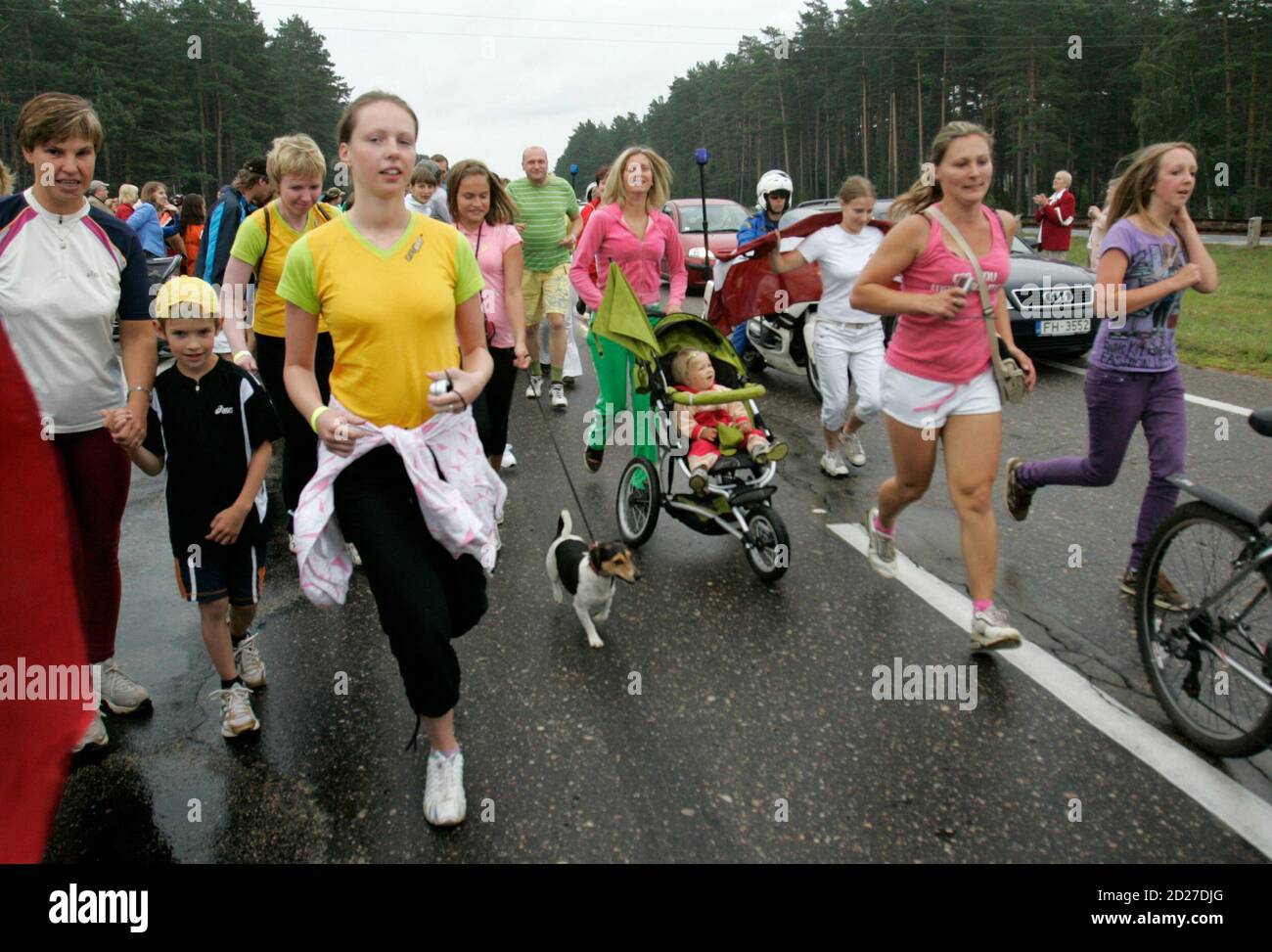 Baltic way 1989 hi-res stock photography and images - Alamy